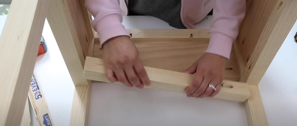 How to Make a Simple Side Table | WWPN